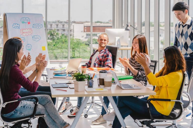 Les 8 étapes simples pour monter votre propre startup !- Waaaouh PRO